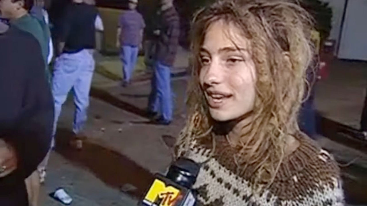 What's Up With The Interview Of The Hippie 'Phish' Chick Amy? The Viral ...