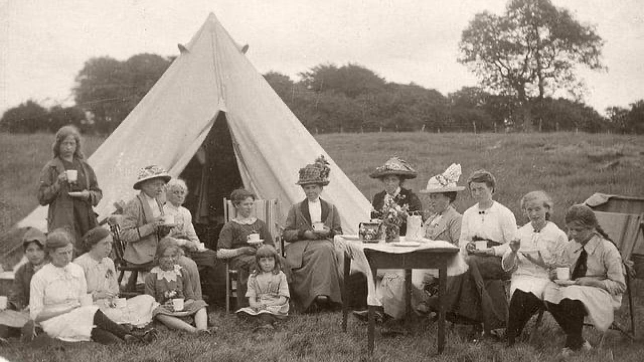 This Is What People Looked Like Back In The Early 1900s | Know Your Meme