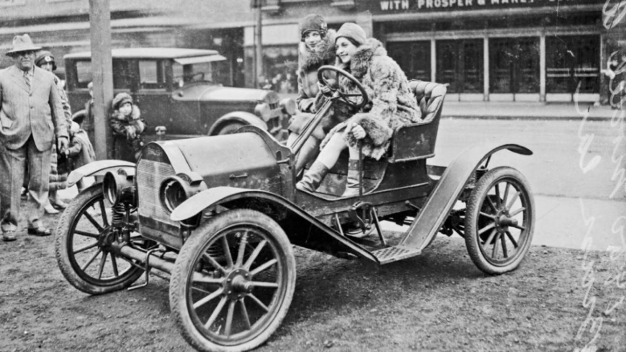 A Collection Of Moments And Memories From The 1920s | Know Your Meme