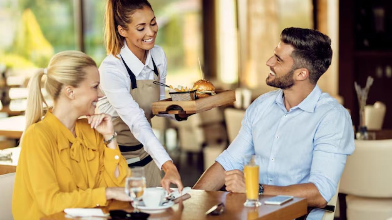 She Snapped At Her Sever For Out Of Line Comments During Supper: 'Would ...