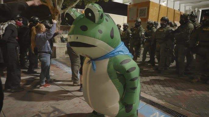 Portland Frog | Know Your Meme