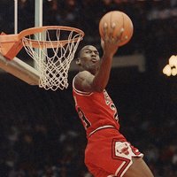 Why Are NBA Fans Saying Michael Jordan 'Didn't Have A Left Hand'? The ...