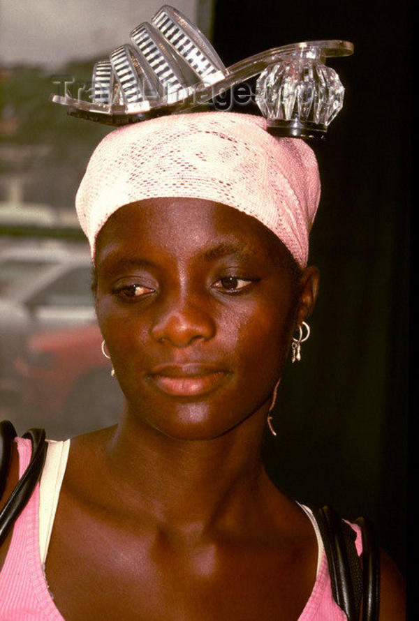 [Image - 14584] | Put Shoe on Head | Know Your Meme