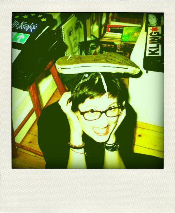 [Image - 16865] | Put Shoe on Head | Know Your Meme