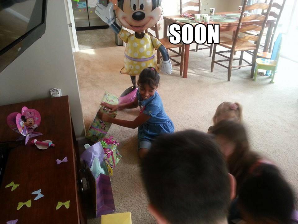 Minnie Mouse SOON | SOON | Know Your Meme