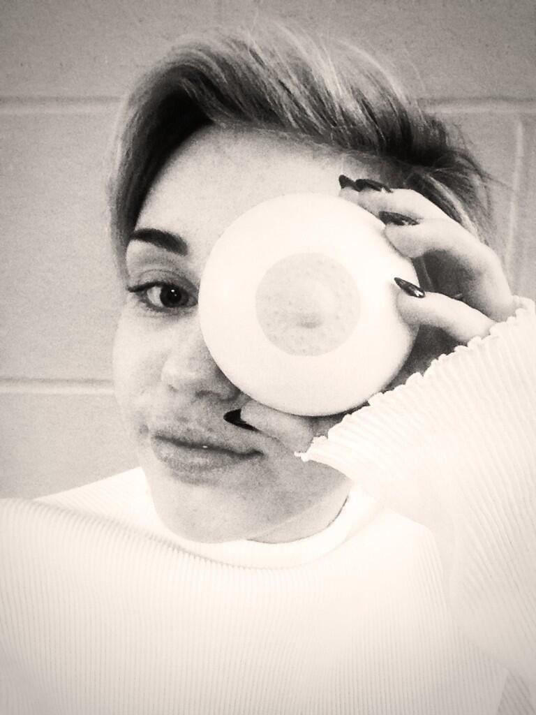 [Image - 660728] | Miley Cyrus | Know Your Meme