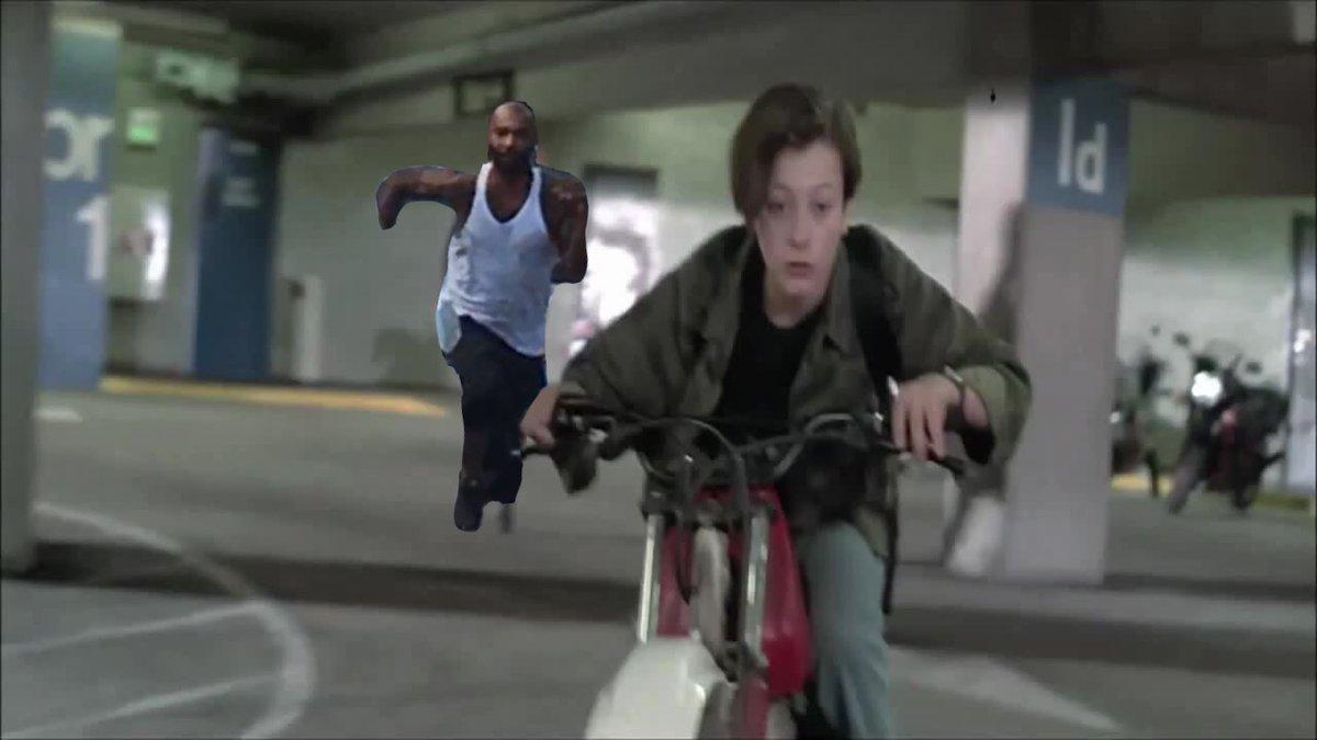 Terminator 2 T1000 Running