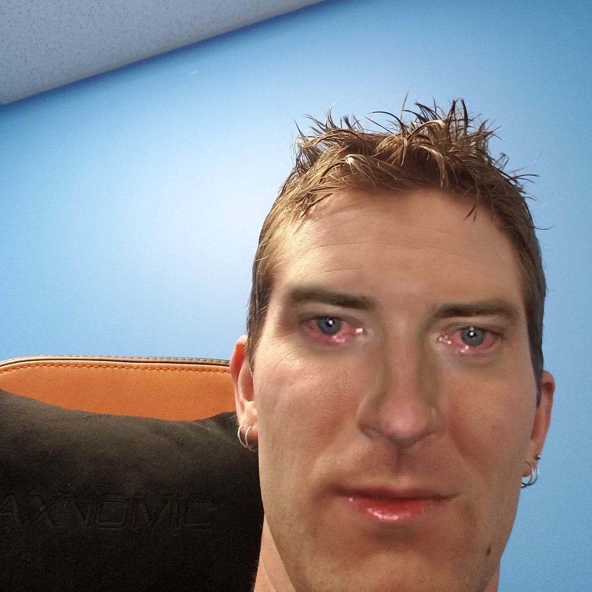JUST | Linus Selfie | Know Your Meme