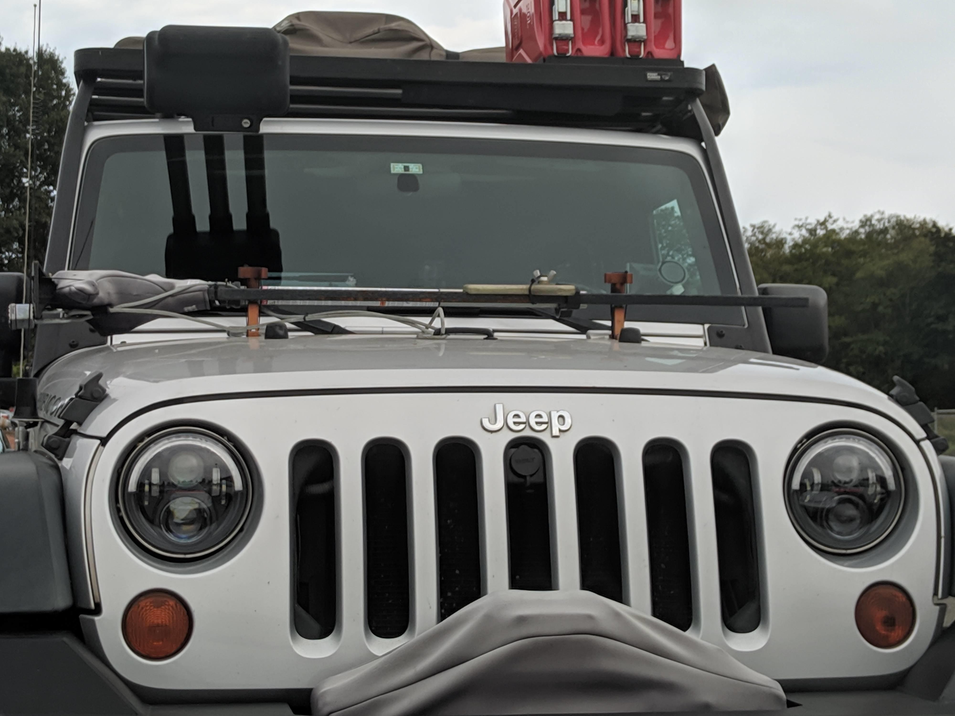 A sad Jeep | /r/Pareidolia/ | Pareidolia | Know Your Meme