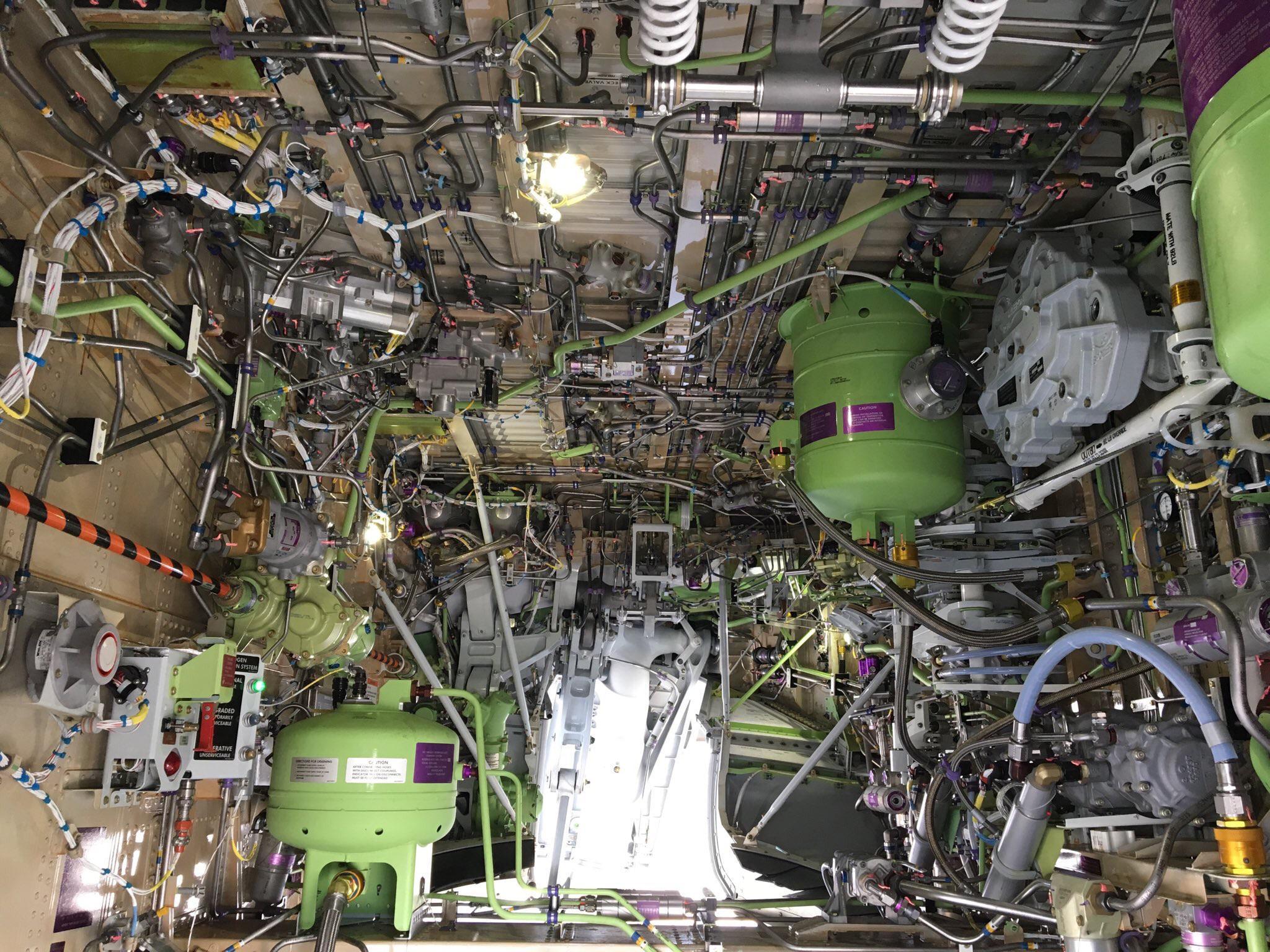 A Boeing 737 wheel well | r/mildlyinteresting | Mildly Interesting ...