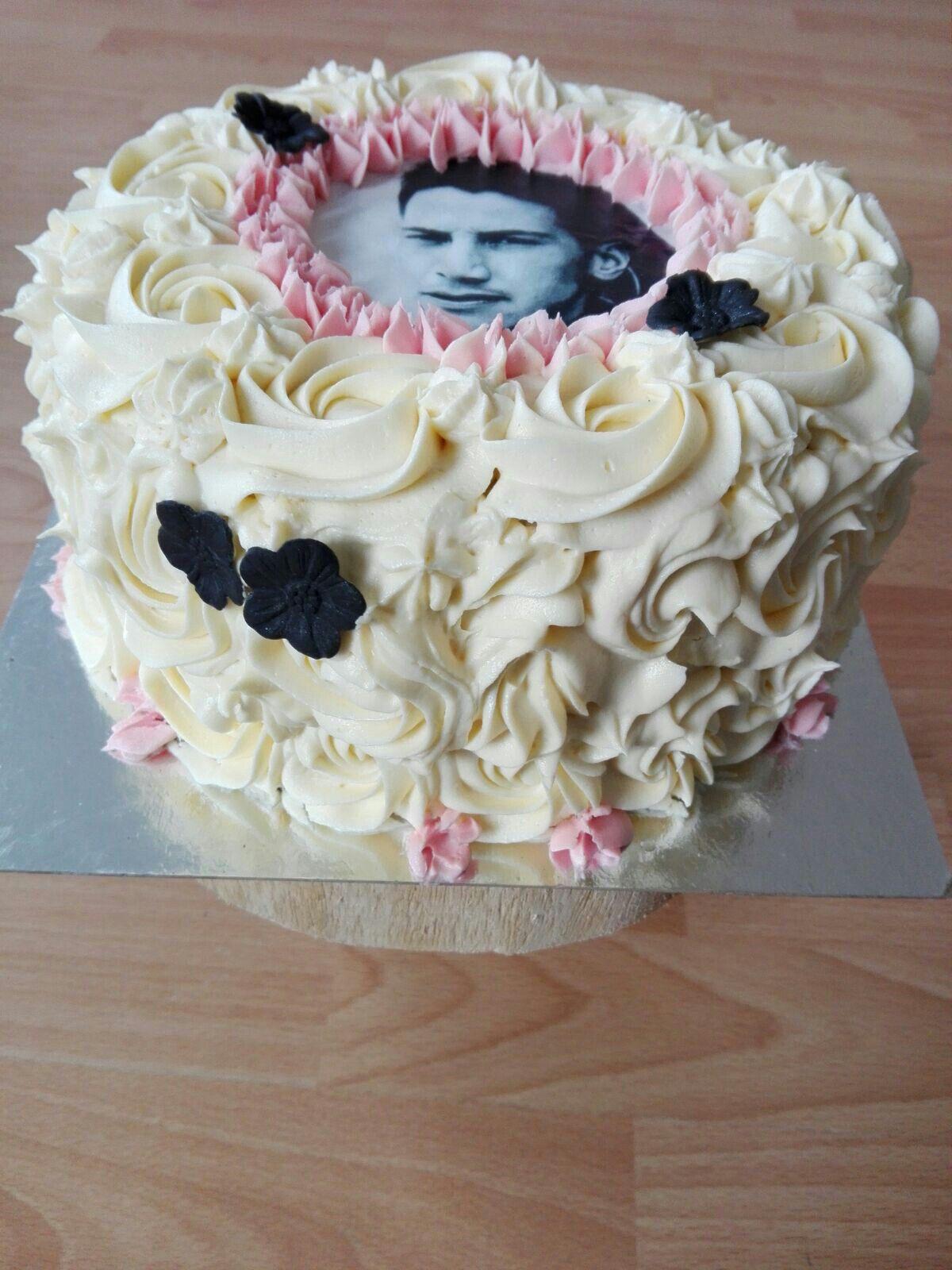 A Keanu cake for cake day | r/KeanuBeingAwesome | Keanu Reeves | Know ...