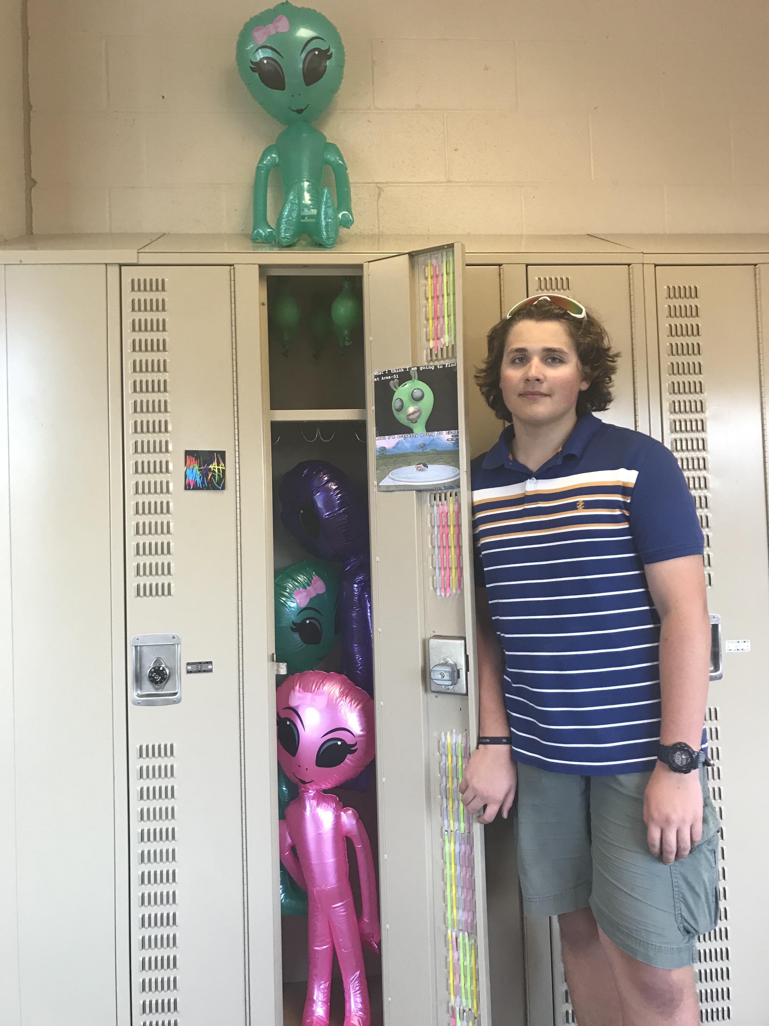 I decorated locker #51 at my school | r/wholesomememes | Wholesome ...