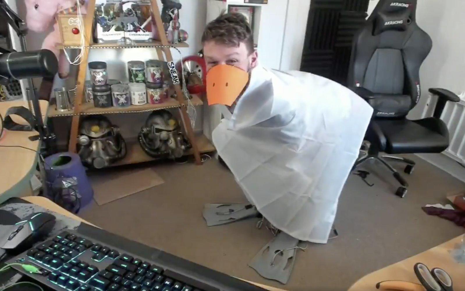 Untitled Goose Cosplay | Untitled Goose Game | Know Your Meme