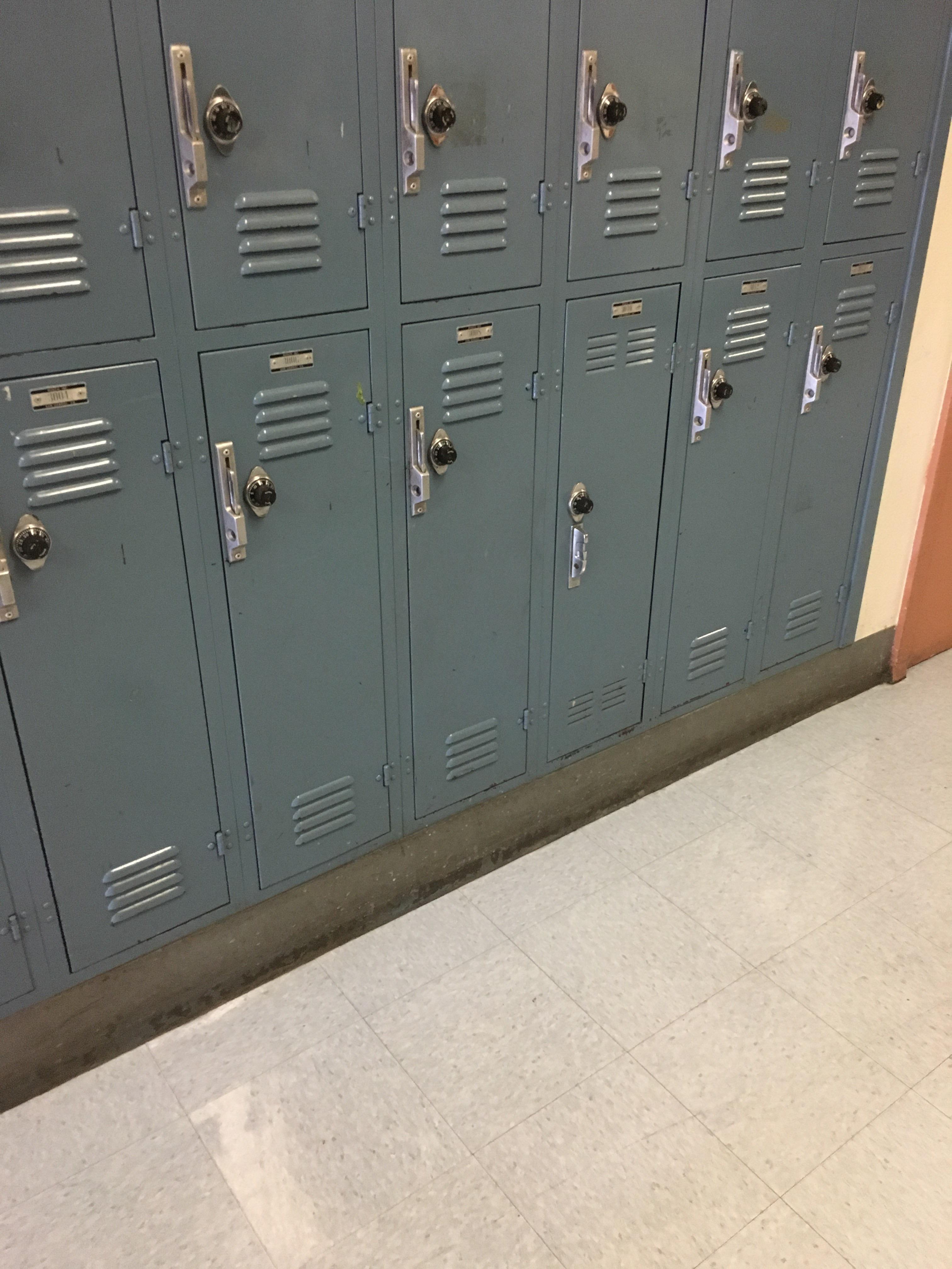 This locker at my school | /r/MildlyInfuriating | Mildly Infuriating ...