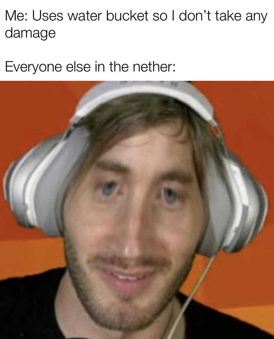 SMOL BRAIN | /r/MinecraftMemes | Minecraft | Know Your Meme