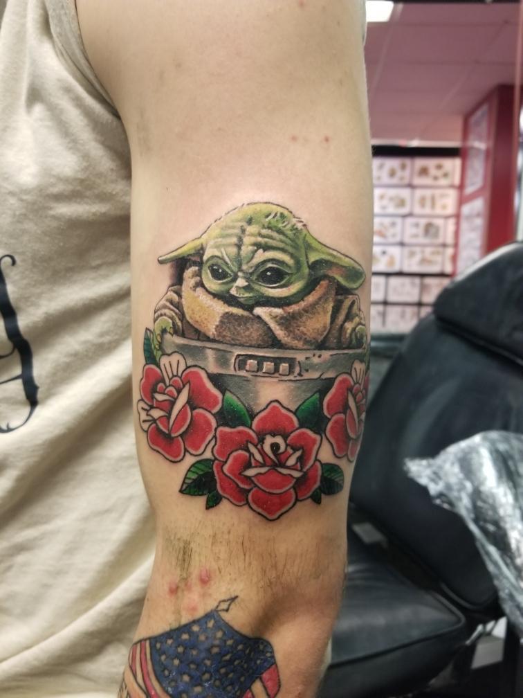 Here’s a baby yoda tattoo my stepdad did today.. it’s the best one i’ve ...