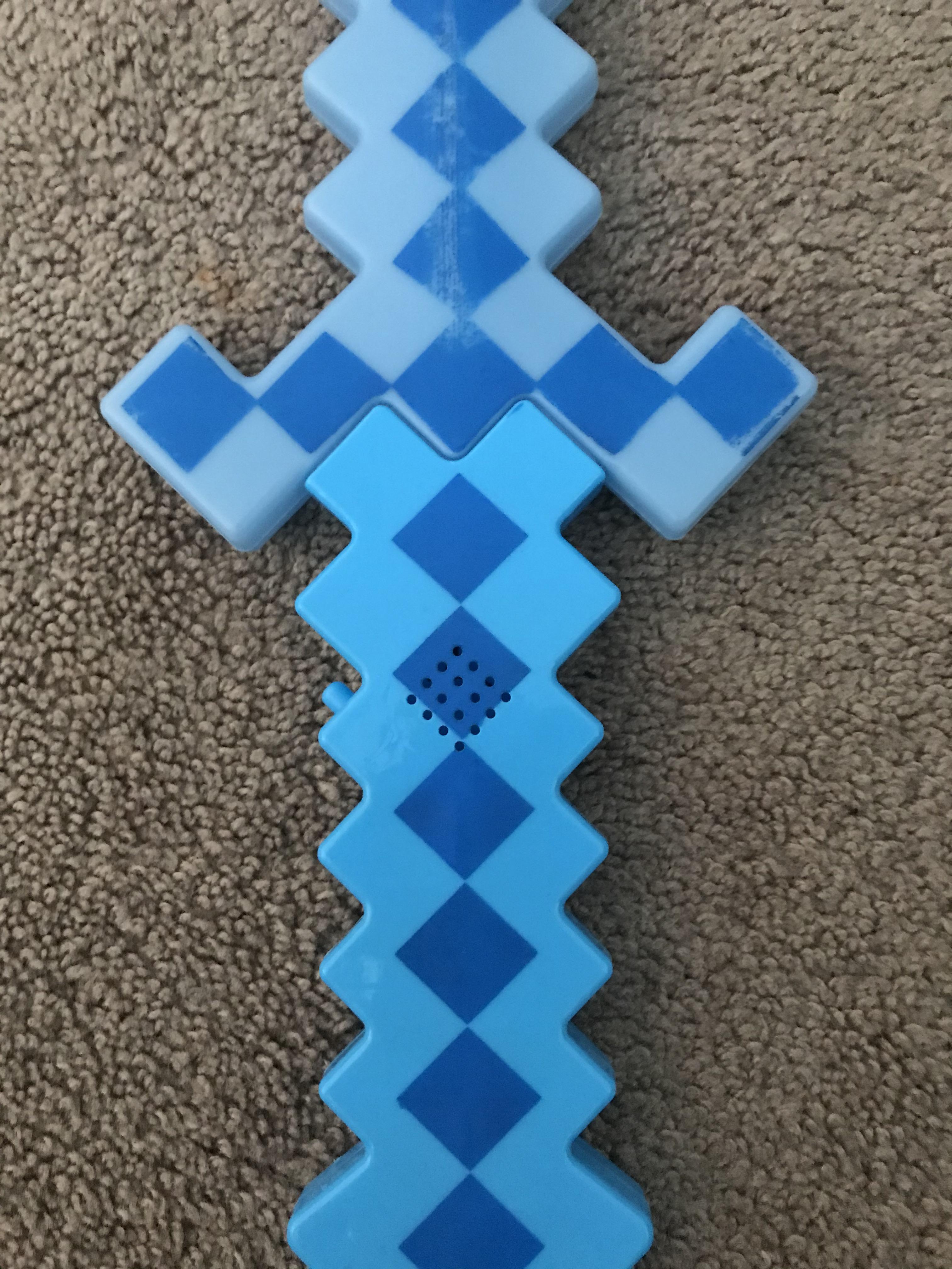 Just saw this on my diamond sword... | /r/MildlyInfuriating | Mildly ...