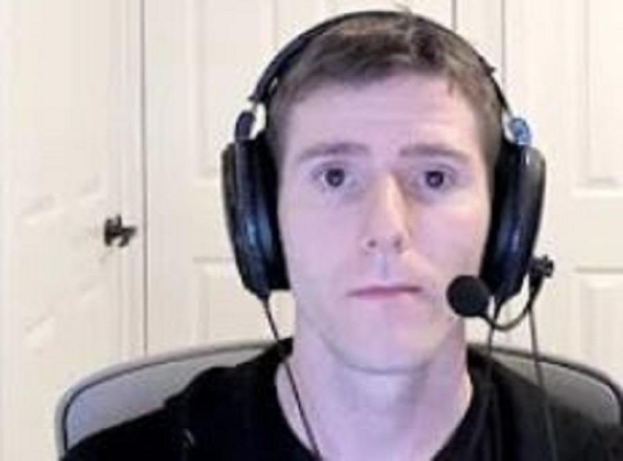 the linus selfie sequel | Sad Linus | Know Your Meme