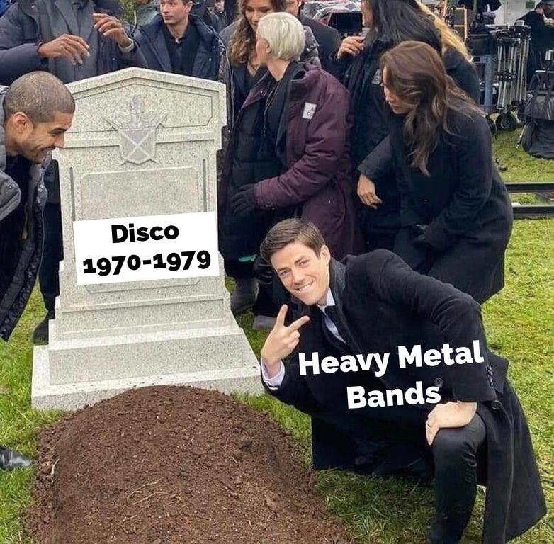 Disco Heavy Metal bands | Grant Gustin Next To Oliver Queen's Grave ...