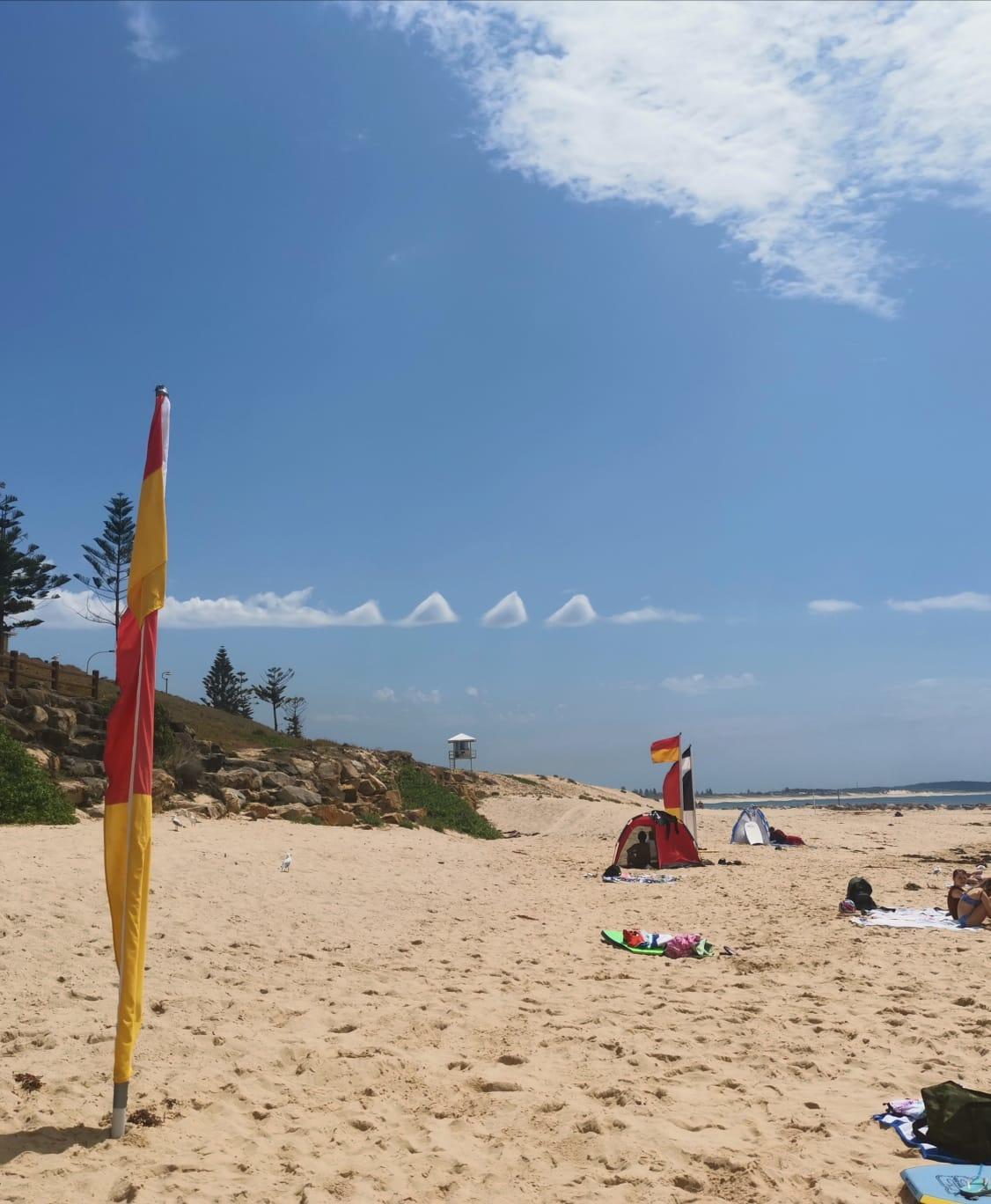 These triangular clouds | /r/mildlyinteresting | Mildly Interesting ...