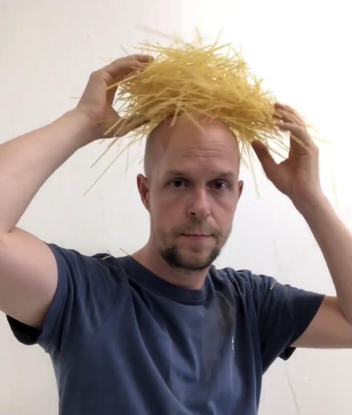 No one: Saitama while fighting with suiryu | /r/OnePunchMan | One-Punch ...