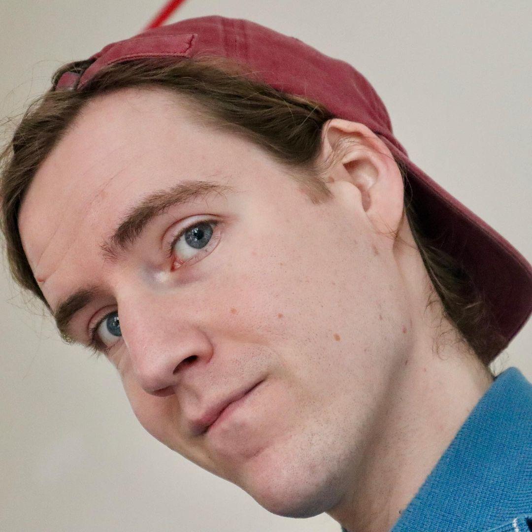 Daxflame filming "Glow Up" | Daxflame | Know Your Meme