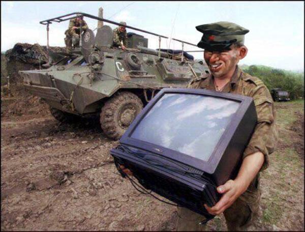 The Vatnik Liberates a TeleVision | The Soviet Liberator / Le Liberator ...