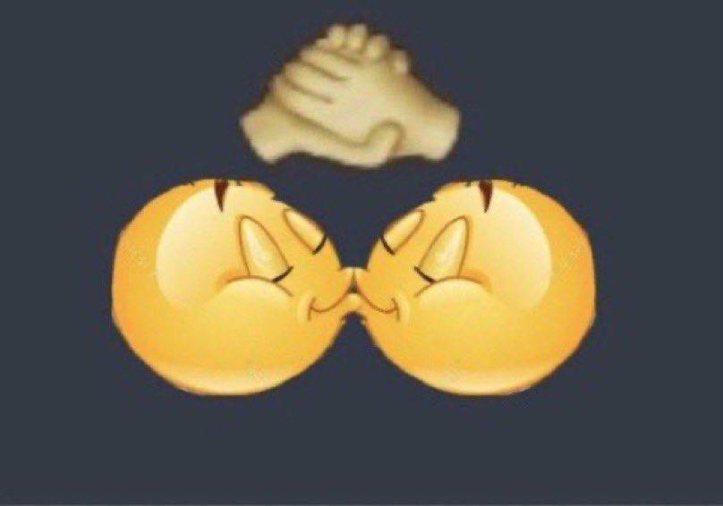Dab Me Up Kiss Dab Me Up Emoji Know Your Meme