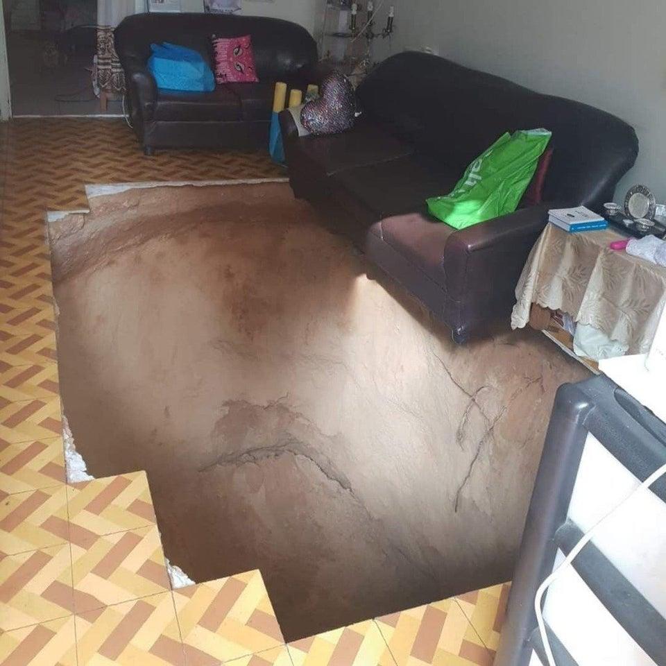 Cursed_Living Room | Cursed Images | Know Your Meme