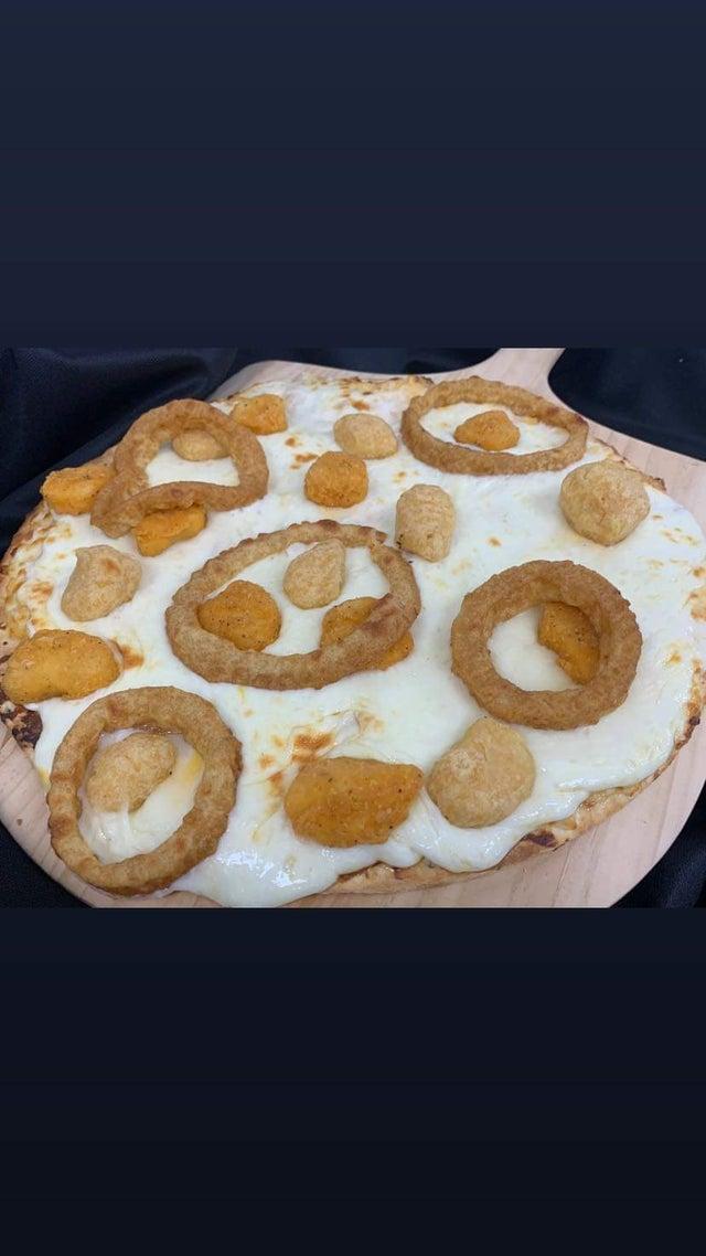 An Appetizer Pizza that's Entirely Unappetizing | Pizza Crimes | Know ...