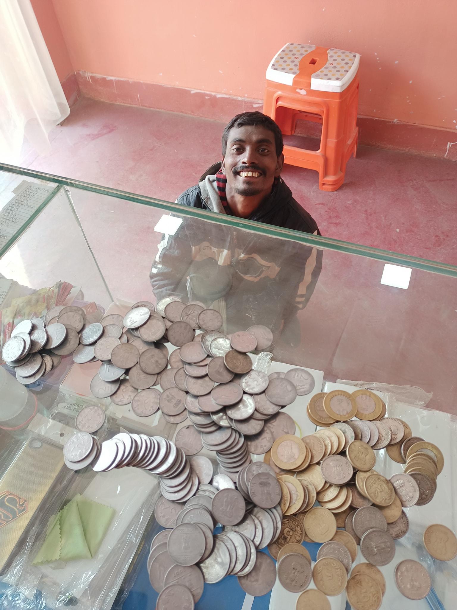 This man collected all these coins to purchase his dream phone and he ...