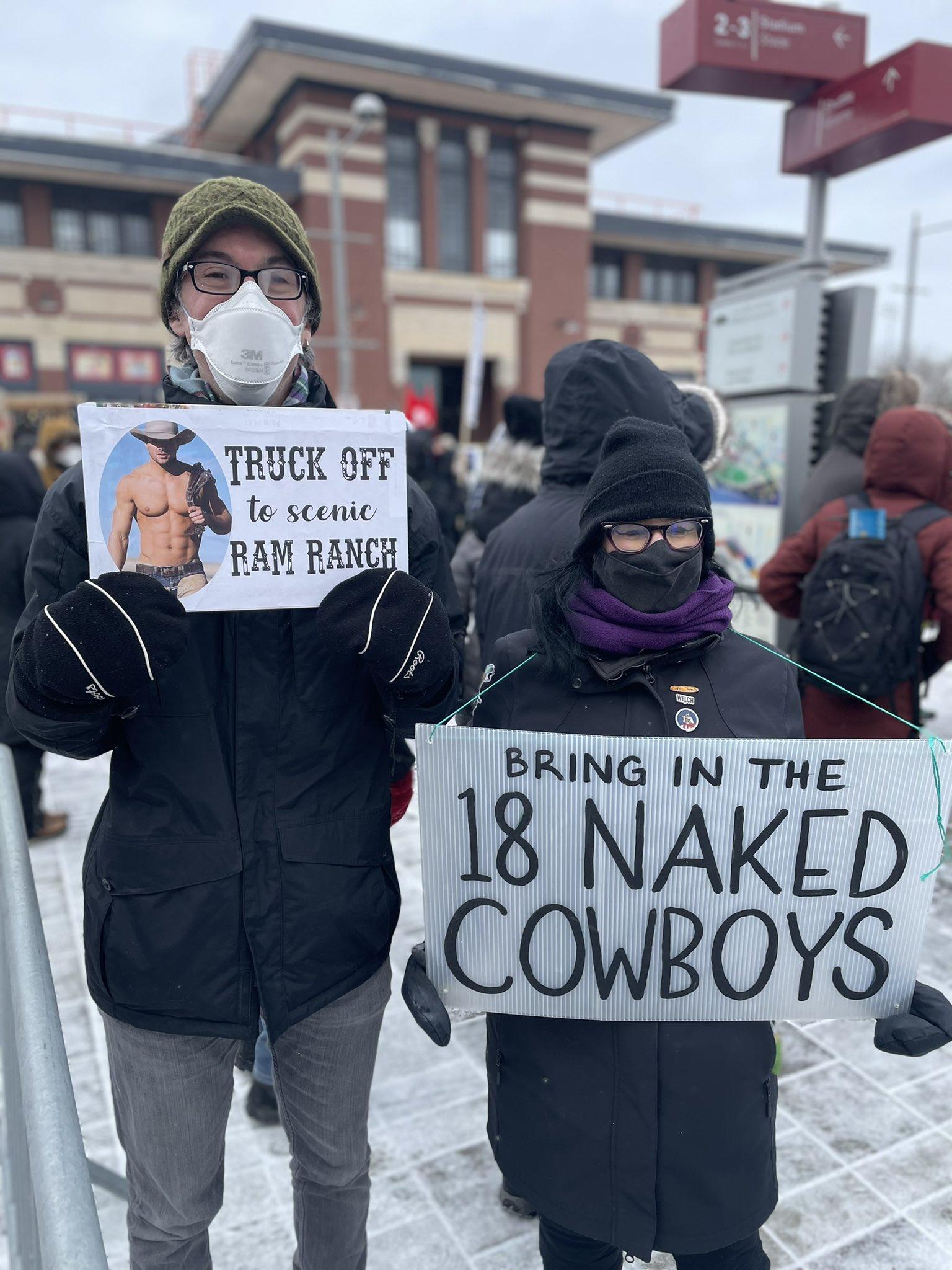 Truck Off | Canadian Freedom Convoy / Convoi de la Liberté | Know Your Meme