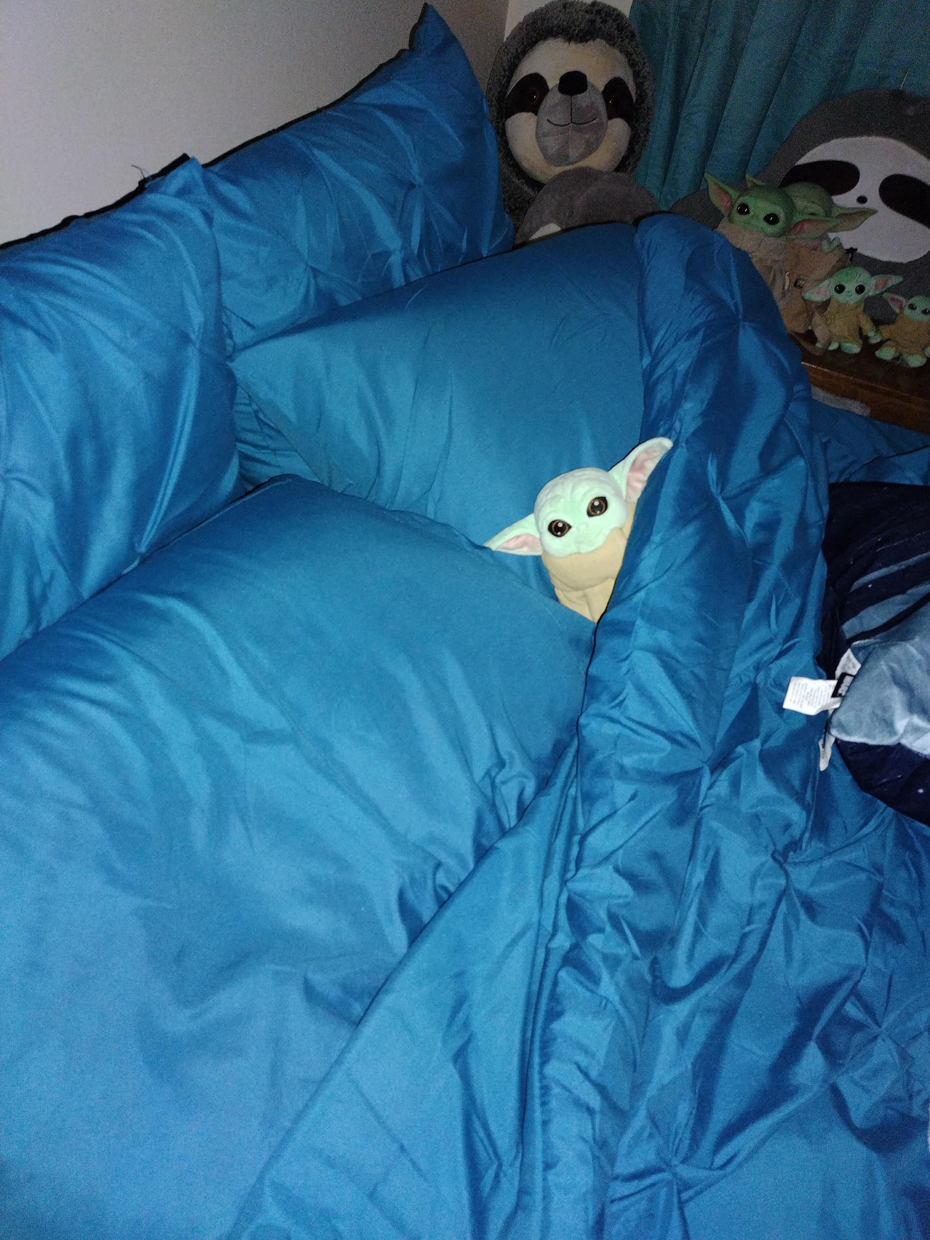 The little guy is always wanting to cuddle | /r/BabyYoda | Baby Yoda ...