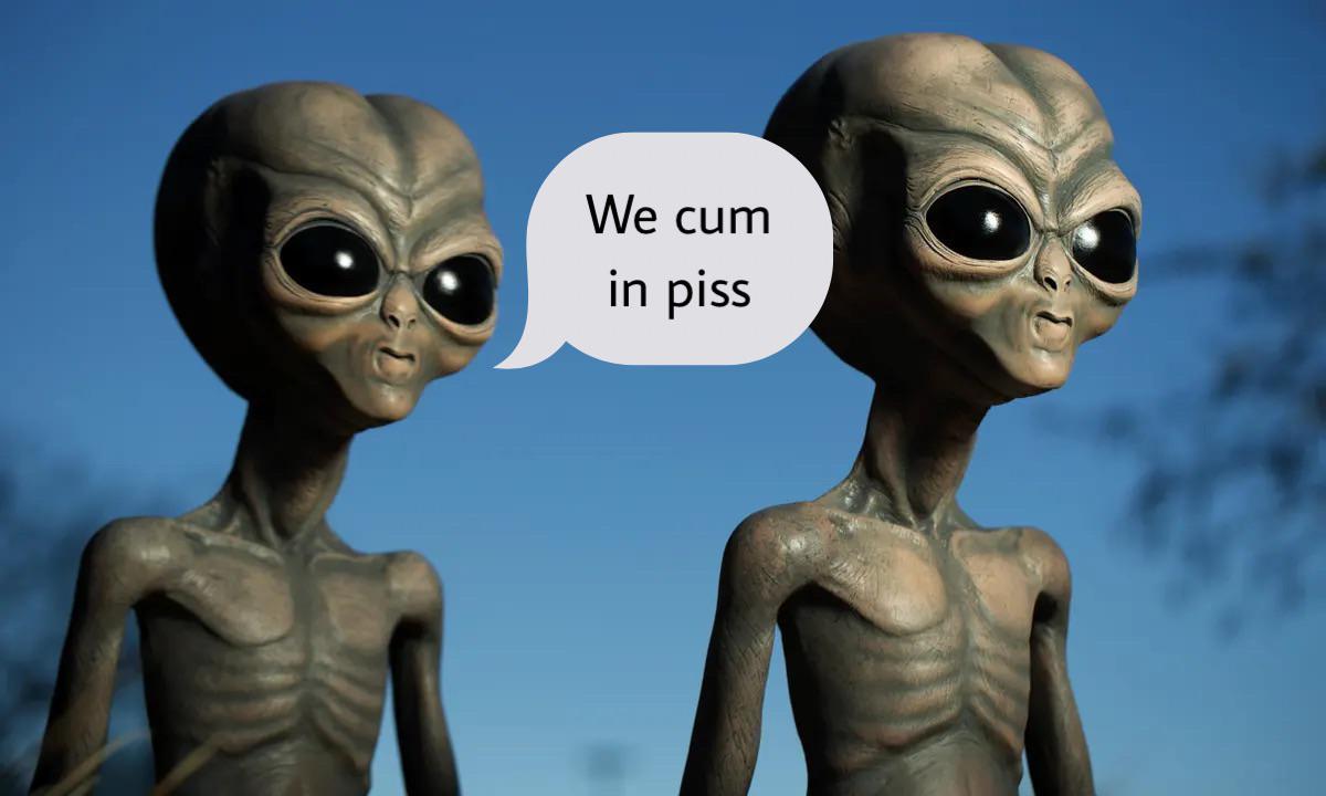 Alien spotted | /r/okbuddyretard | OkBuddyRetard | Know Your Meme