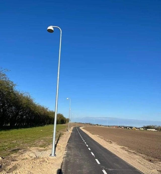 Lighting the Side of the Street, Not the Street | You Had One Job ...