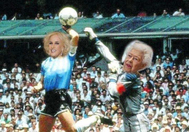 The hand of God, with Mirtha Legrand | Queen Elizabeth II's Death ...