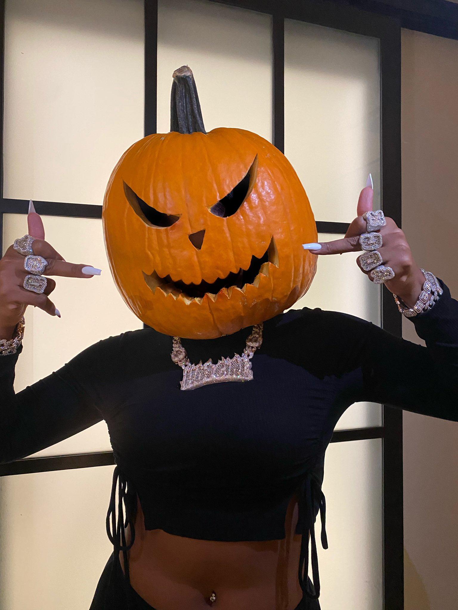 Megan Thee Stallion Pumpkin Head 2022 3 | Pumpkin Challenge / Pumpkin ...