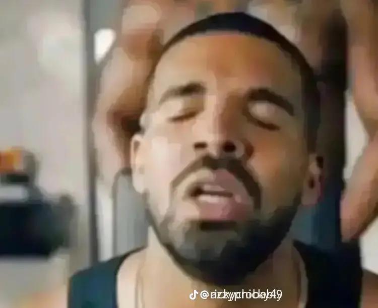 drake is so fire | /r/okbuddyretard | OkBuddyRetard | Know Your Meme