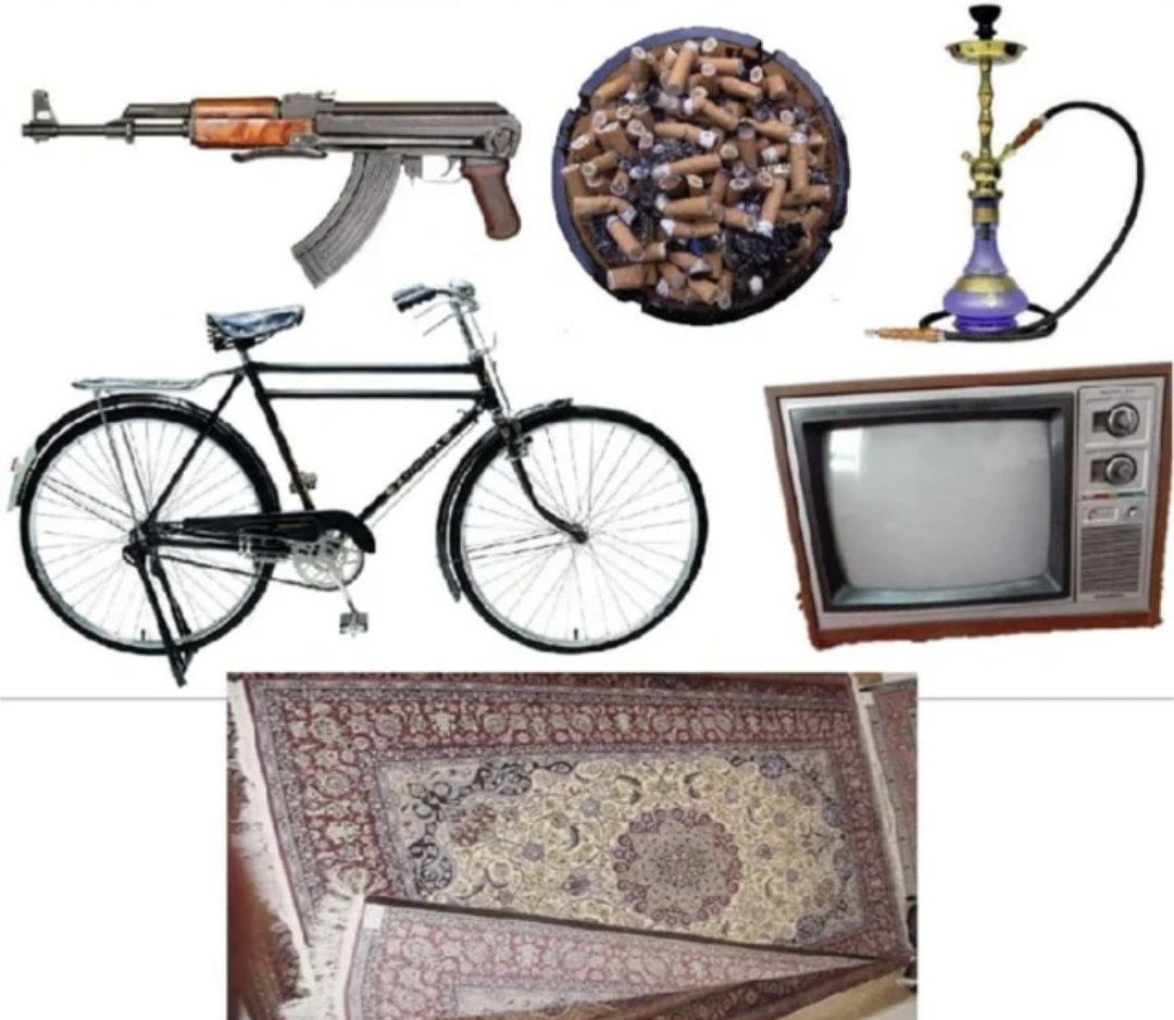 When you enter an Arabic house in real life starterpack | /r ...