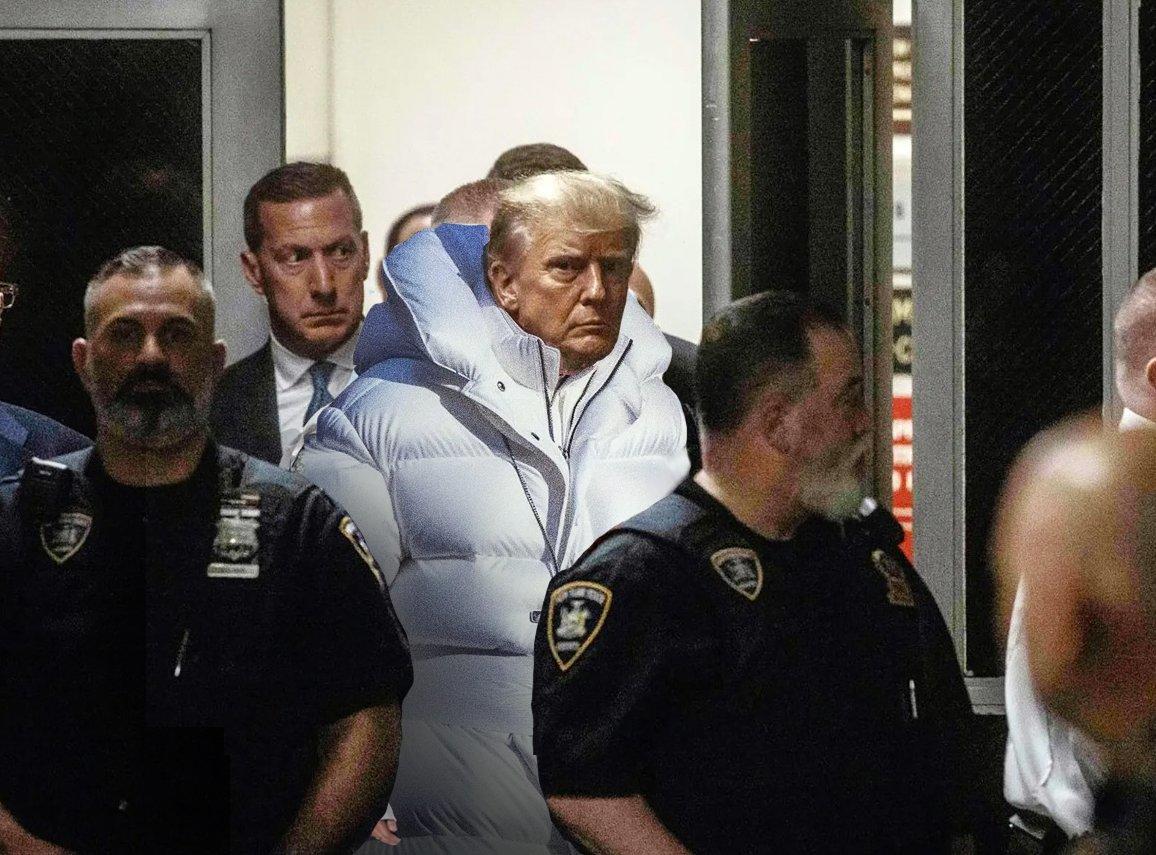 Jacket On Trump | Pope in White Puffer Jacket / Pope Francis Drip ...