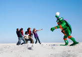 [Image - 330901] | Forced Perspective | Know Your Meme