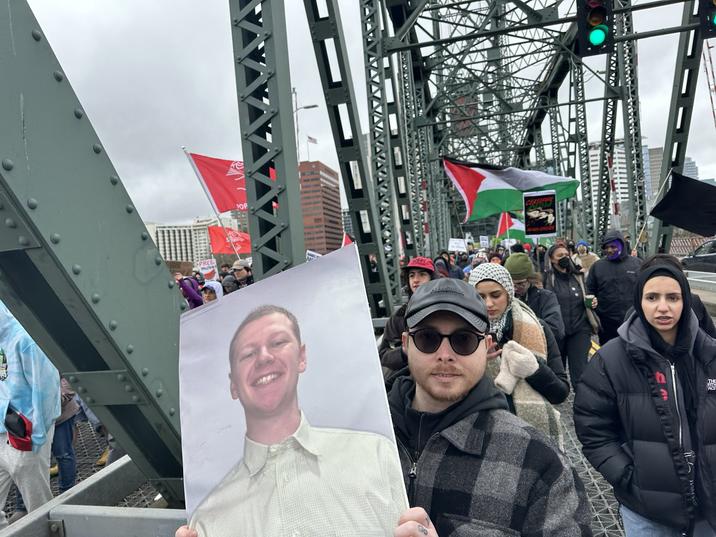 Afghanistan war veteran marches with photo of Aaron Bushnell | Know ...