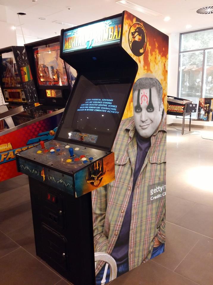 Kevin James as Quan Chi on a MK4 Arcade Cabinet | Know Your Meme