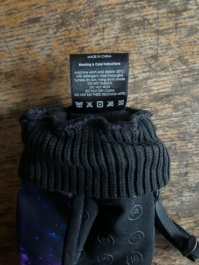 Helpful Instructions On Snowboard Mittens | Know Your Meme