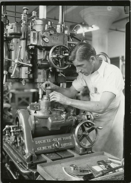 24 Photos Of What It Was Like To Be A Mechanic In The Early 1900s ...