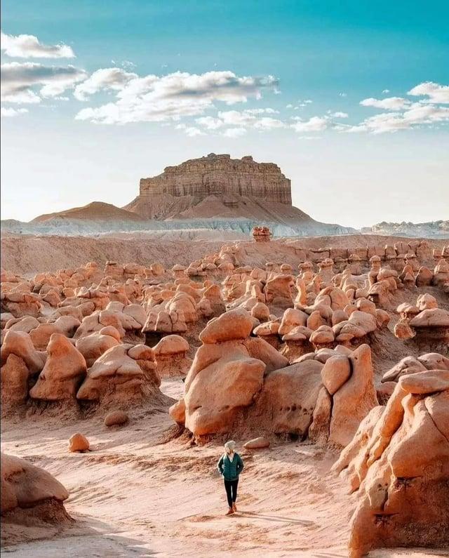 25 Pictures Of Colossal Things Where Humans Are Only For Scale | Know ...