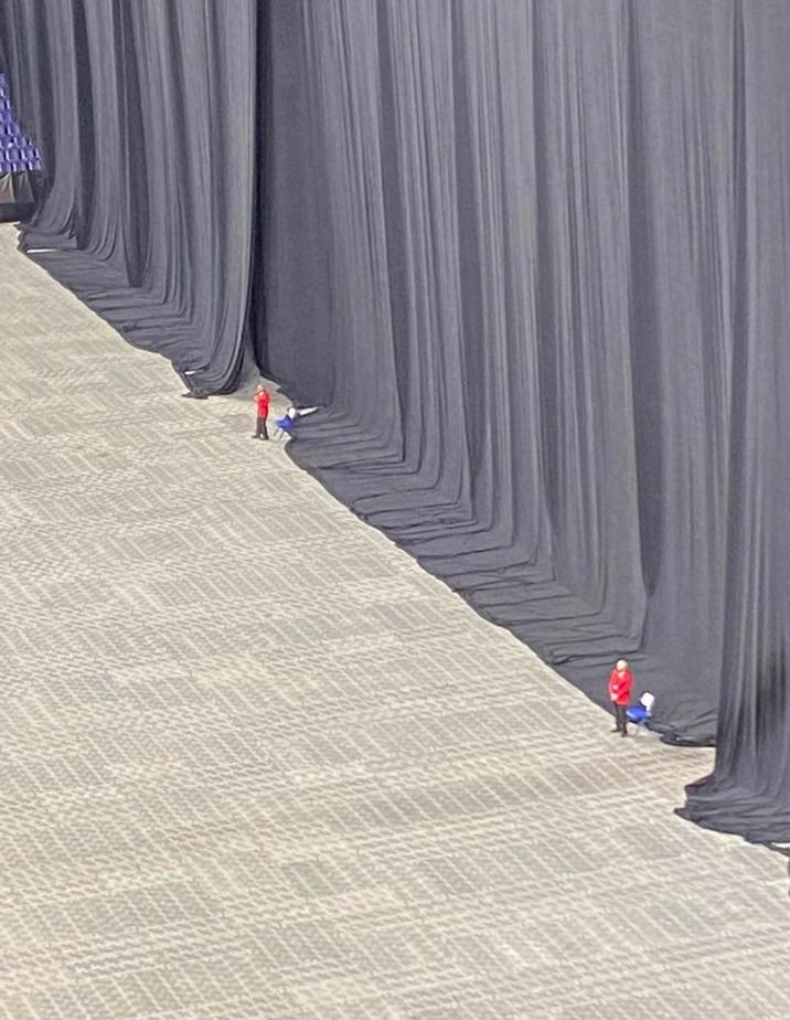 25 Pictures Of Colossal Things Where Humans Are Only For Scale | Know ...