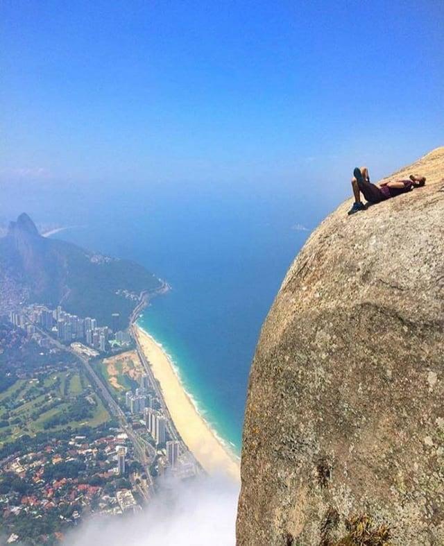 25 Daring Photos That Might Make You Feel A Little Nervous | Know Your Meme