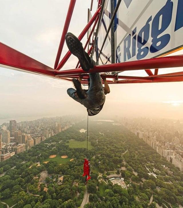 25 Daring Photos That Might Make You Feel A Little Nervous | Know Your Meme