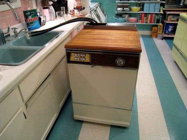 25 Vintage Kitchen Items Every House Had In The '70s | Know Your Meme